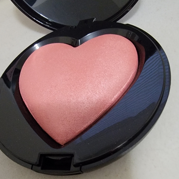Makeup | Mary Kay Baked Cheek Powder Limited Edition Giving Heart ...